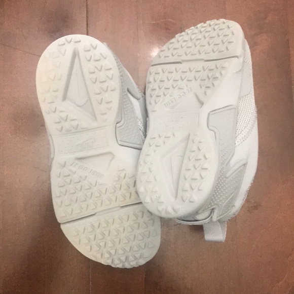 Nike | Shoes | Toddler 8c Huarache By Nike Sneakers | Poshmark